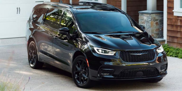 Experience Family Comfort with the 2025 Chrysler Pacifica - DCH ...